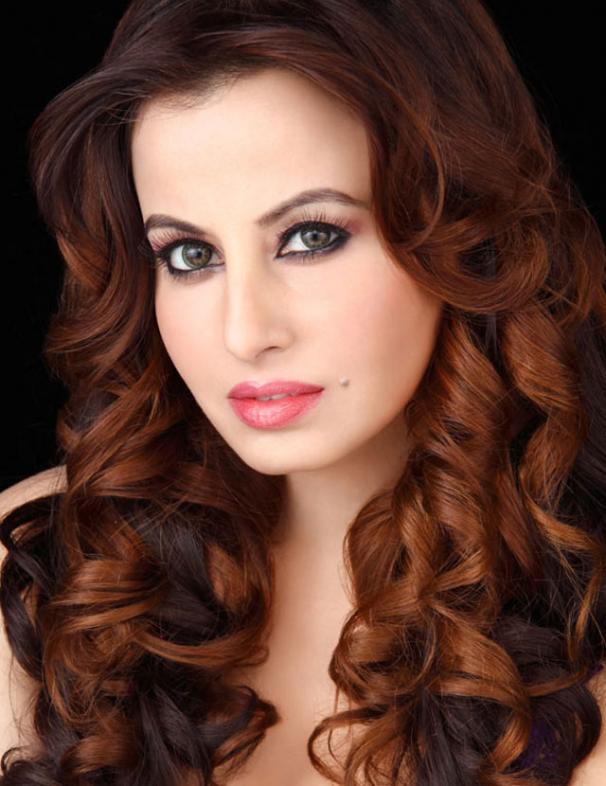 Saira Khan Pakistani Model Saira Khan Photos Fanphobia